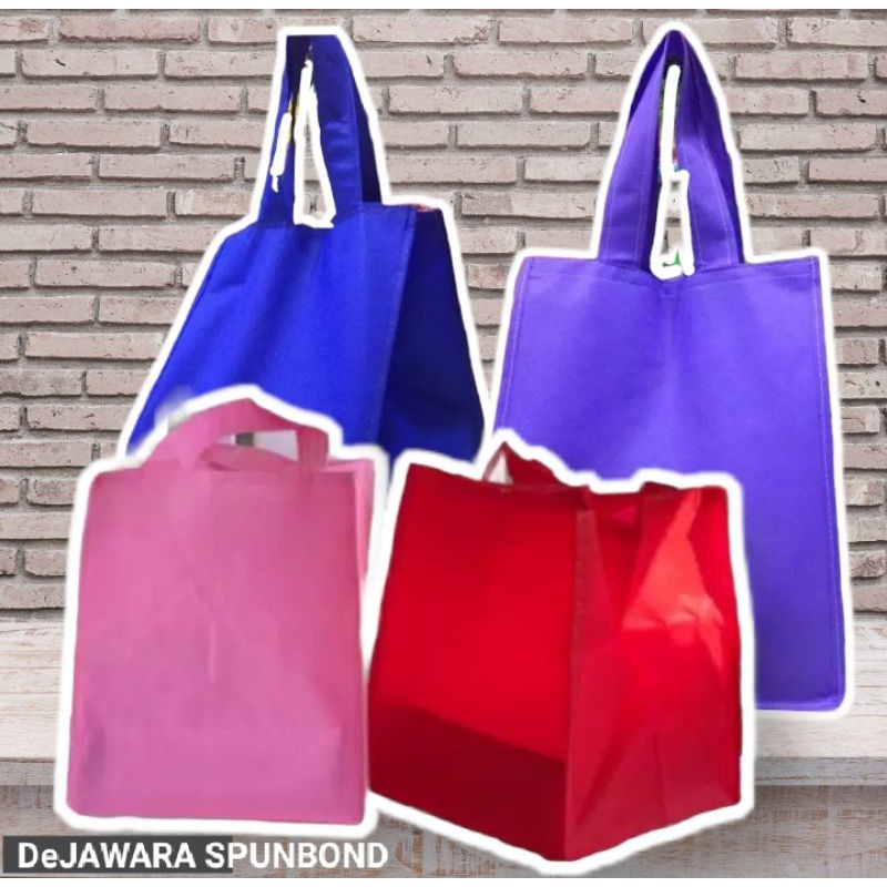 Jual 011 SPUNBOND TAS BOX NASI POLOS SIZE 22 / KOTAK NASI UK.22 - WARNA ...