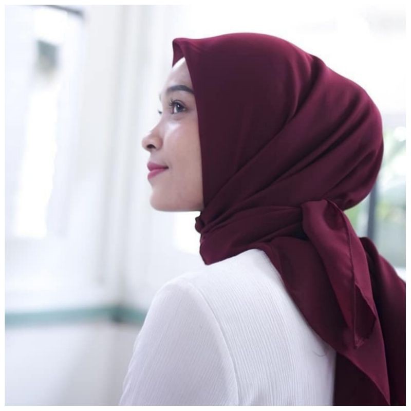 Jual BURGUNDY Hijab Pollycotton Hijab Square ( Hijab warna Burgundy ...