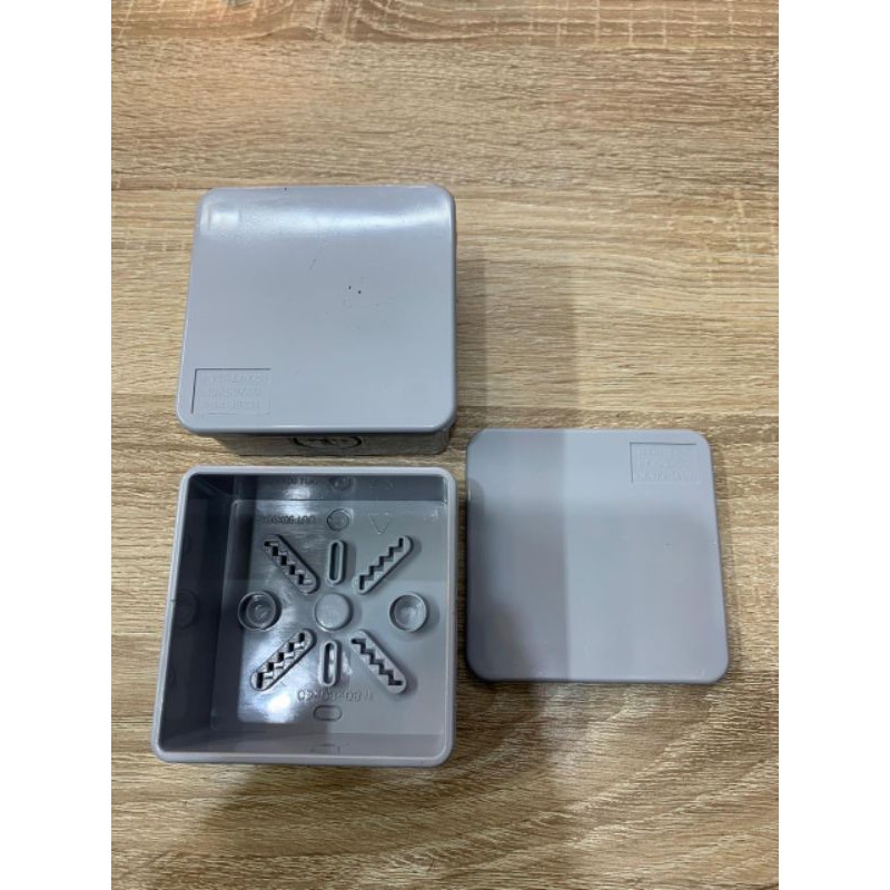 Jual Legrand Junction Box 80 x 80 x 40 Waterptoof IP44 Indonesia|Shopee ...