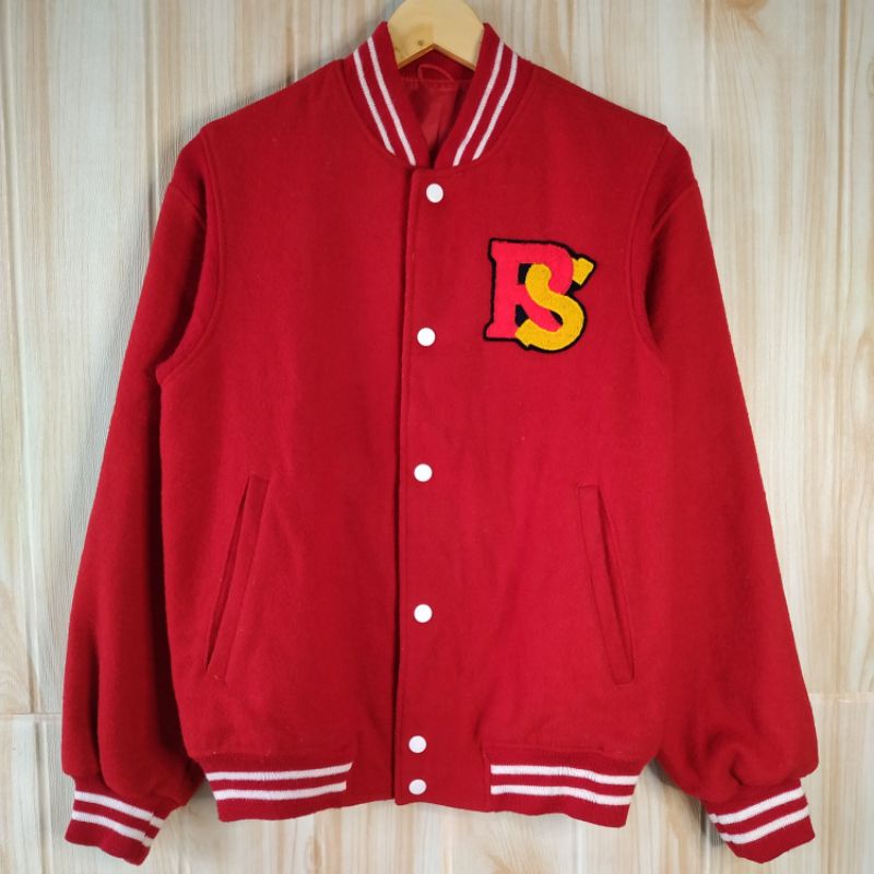 Jual Varsity Merah Second Brand | Shopee Indonesia