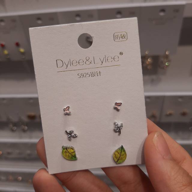 Harga Dylee&lylee Terbaru Okt 2024 |BigGo Indonesia