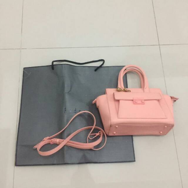 Jual tas pedro jarang dipakai, dipakai sekali 2 kali masih lengkap dush ...
