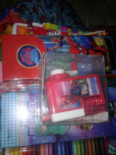 Kertas Kado Sampul Hadiah Packing Bungkus kado Gift | Shopee Indonesia