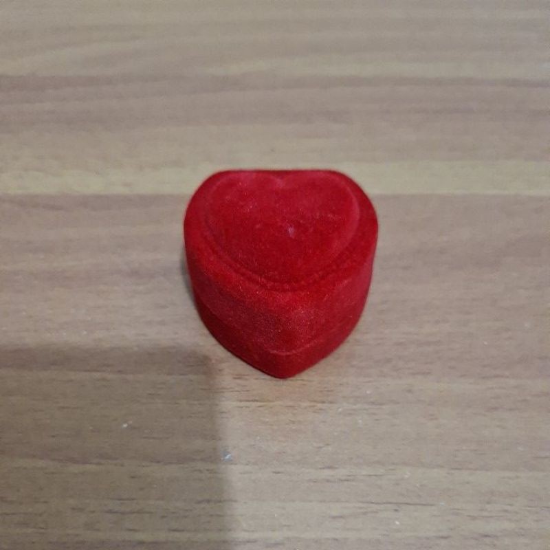 Jual kotak cincin love kecil | Shopee Indonesia