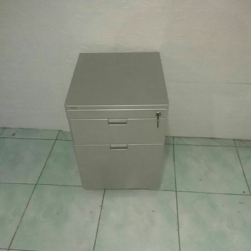 Jual lemari besi indovickers warna grey | Shopee Indonesia
