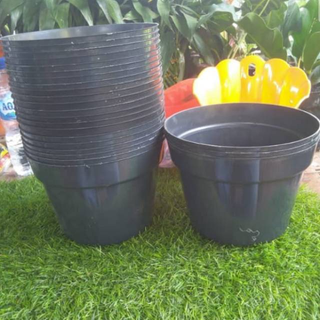 Jual Berbagai macam ukuran Pot hitam 20 cm, 25 cm, 30 cm, 40 cm ...