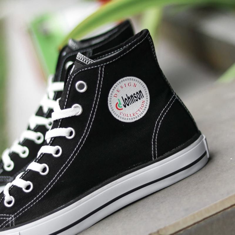 Jual Sepatu Johnson Black White Original Basic | Shopee Indonesia
