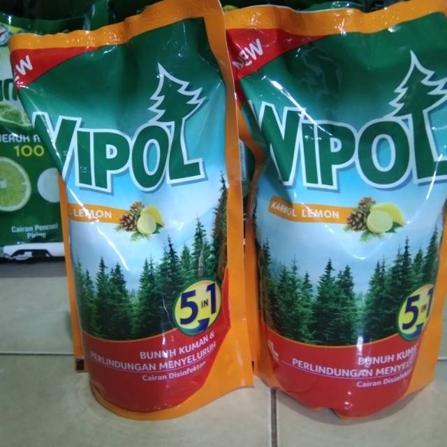 Wipol Sabun Karbol Pembersih Lantai Karbol Cemara Perlindungan Dari ...