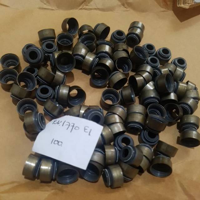 Jual SEAL KLEP/ VALVE STEAM SUZUKI CARRY "NOK" JAPAN | Shopee Indonesia