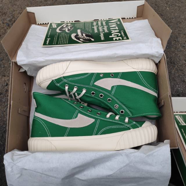 Jual Sepatu Compass Vintage high green | Shopee Indonesia