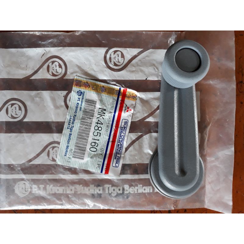 Jual PUTARAN KACA PINTU MITSUBISHI CANTER ORIGINAL MK485160 | Shopee ...