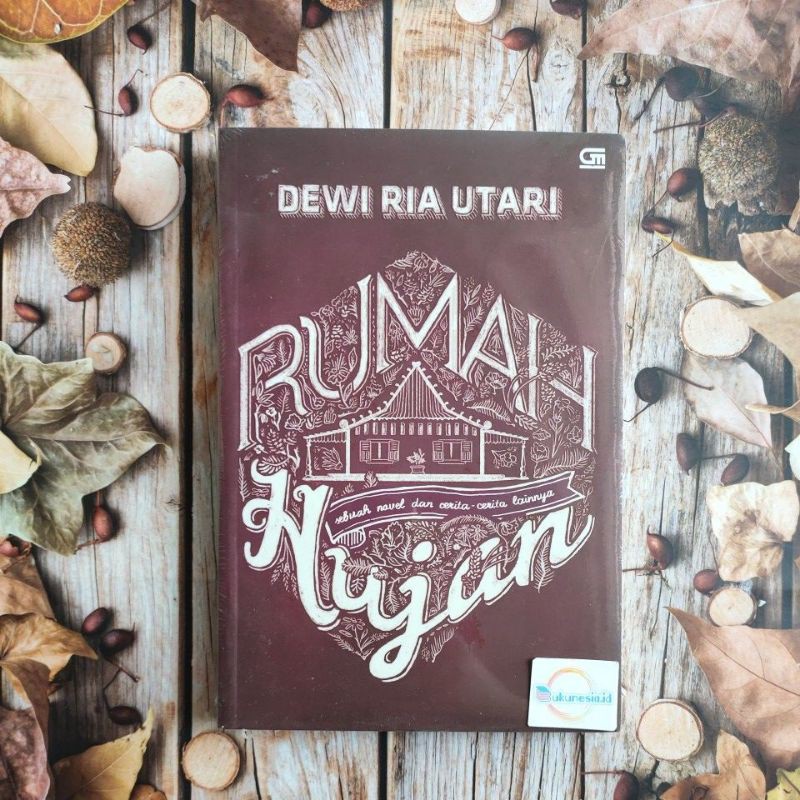 Jual NOVEL - Rumah Hujan - Dewi Ria Utari | Shopee Indonesia