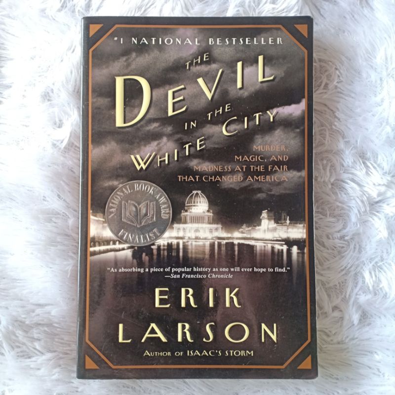 Jual Novel import The Devil in the White City - Erik Larson | Shopee ...