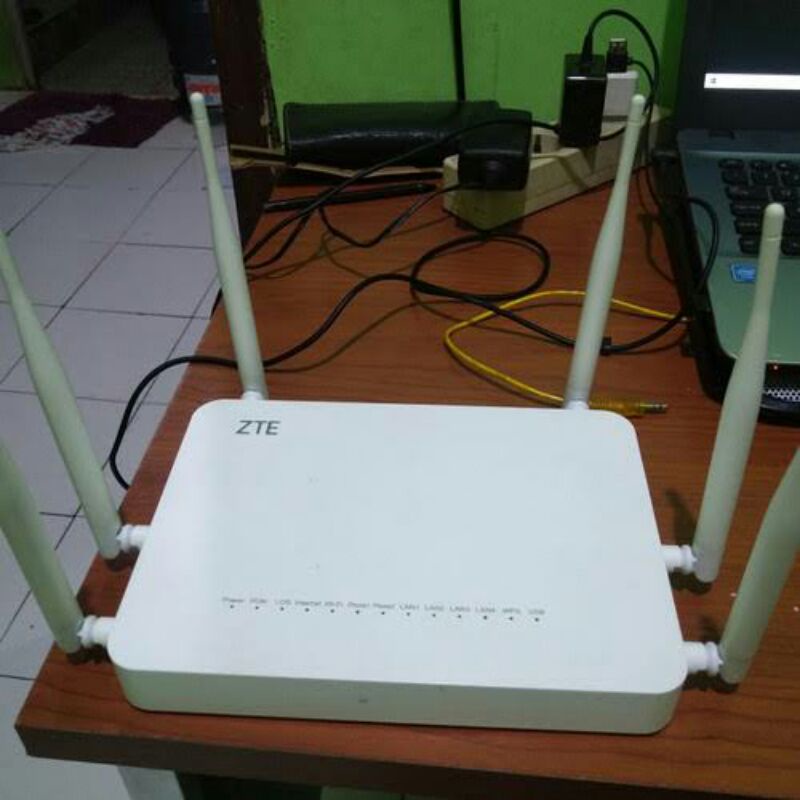 Jual Router / ONT ZTE F670 6 Antena premium Dual Band 2.4G/5G | Shopee ...