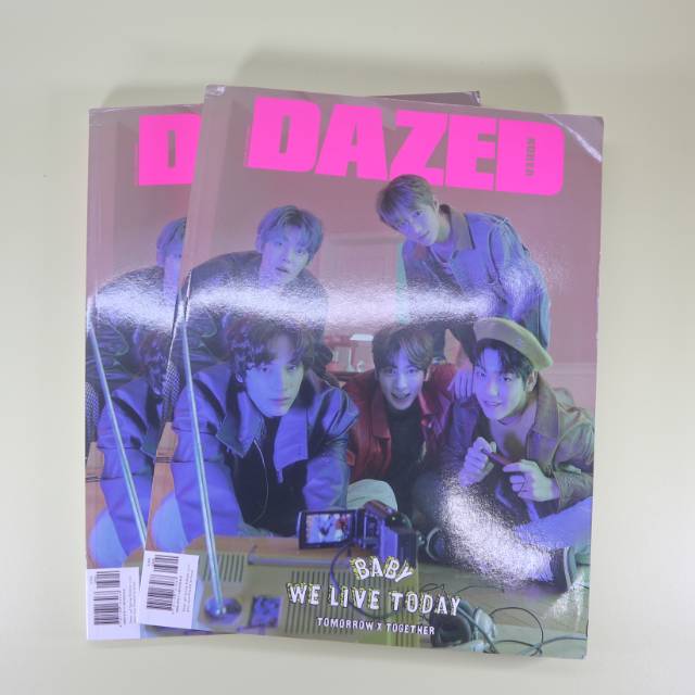 Jual MAJALAH DAZED KOREA TXT EDITION | Shopee Indonesia