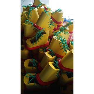 Jual Menali Sepatu Anak Mainan Miniatur Kayu Alat Peraga Edukasi PAUD ...