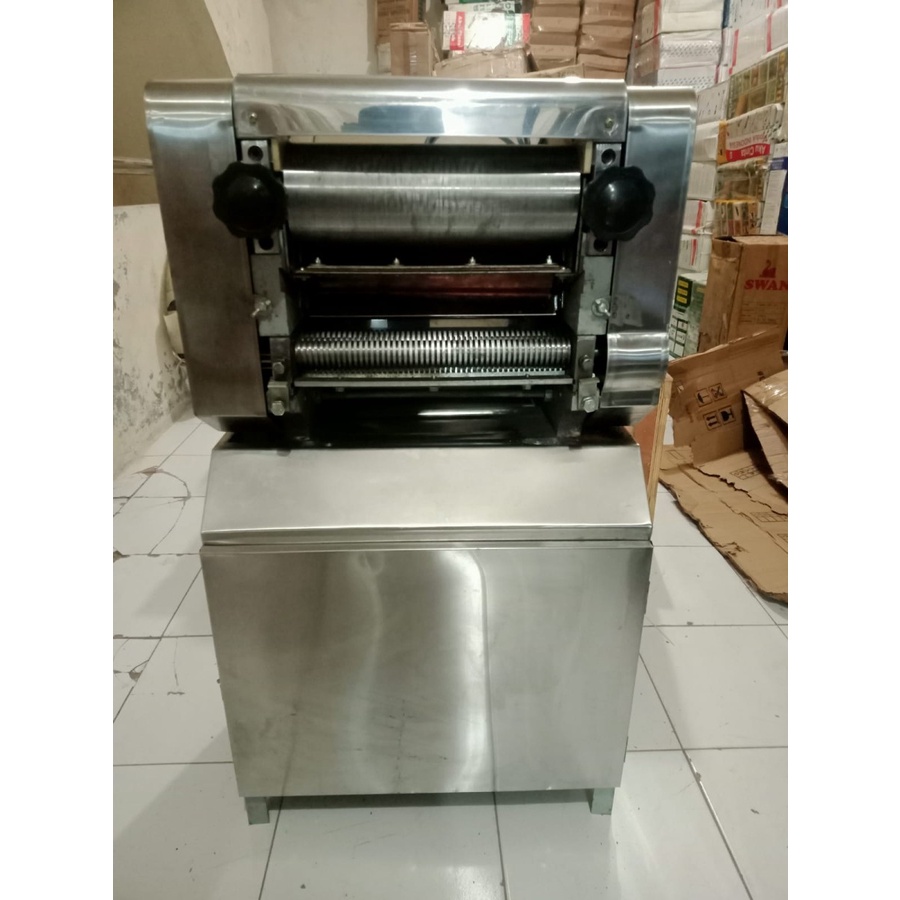 Jual NEW!! Mesin Gilingan Mie Listrik Giling Mie Noodle Maker MJ300 MJ-300 Matrix Mesin Giling ...