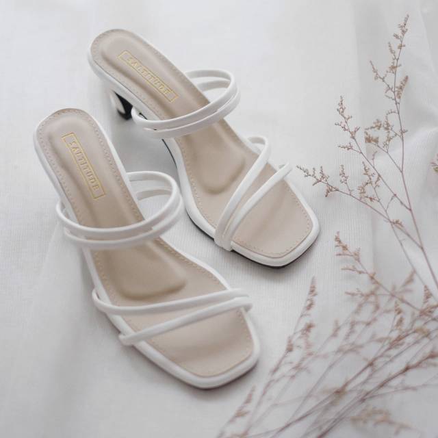 Jual Madeleine Woman Heels (White) | Shopee Indonesia