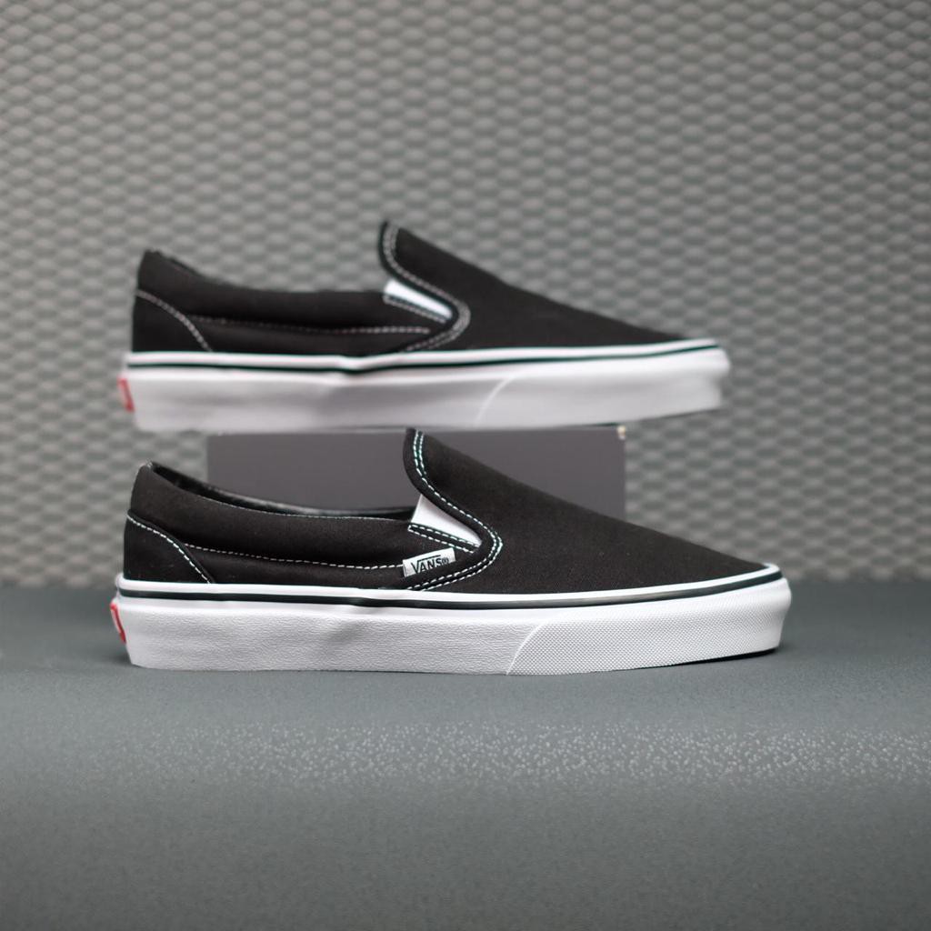 Jual Vans Slip On Classic Black White Original | Shopee Indonesia