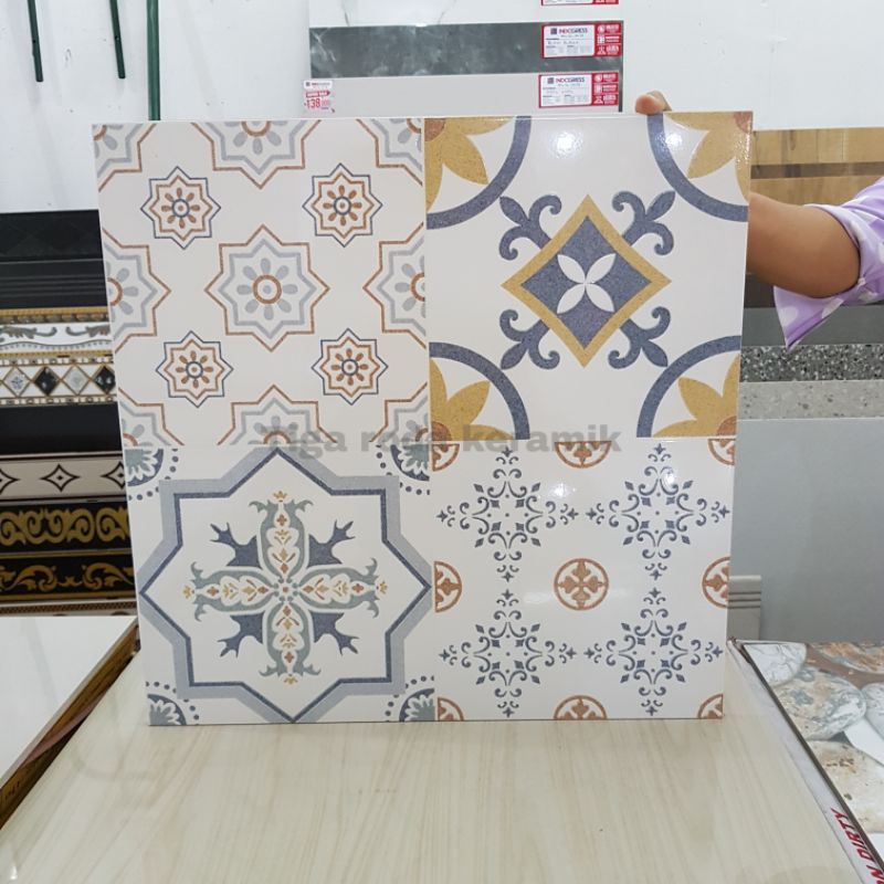 Jual keramik lantai tehel milan 50x50 nu santorini | Shopee Indonesia