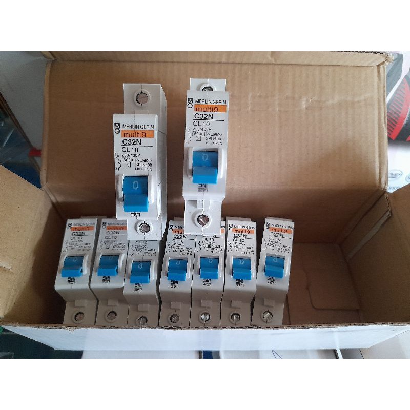 Jual ( original ) MCB MERLIN GERIN 10A 10 AMPERE SNI STANDART PLN ... Jual ( original ) MCB MERLIN GERIN 10A 10 AMPERE SNI STANDART PLN ...