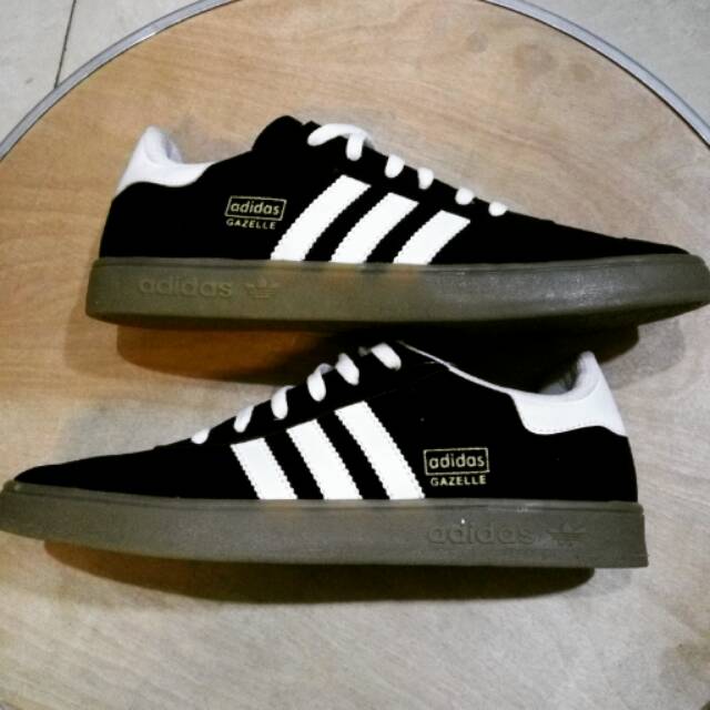 Jual Adidas gazelle BLACK/gem | Shopee Indonesia