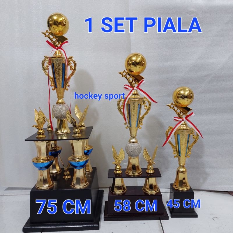 Jual Trophy Piala 4 Kaki 2 Kaki Trophy Sepak Bola Futsal Custom Tulisan ...