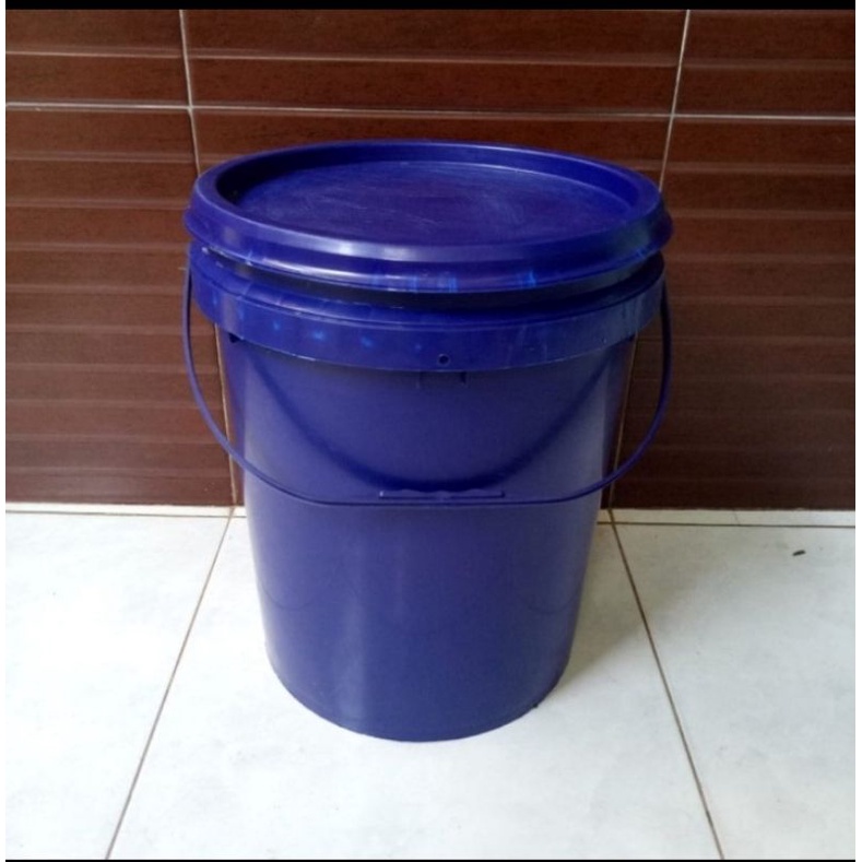 Jual Ember pail/ember plastik warna biru polos 20 liter/25 kg | Shopee ...