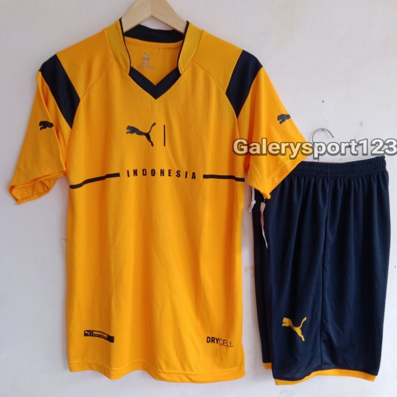 Jual 1 set cod jersey puma terbaru elegan dan nyaman di pakai, stelan ...