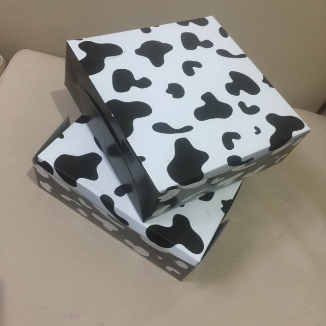 Jual DUS KUE BOLU / DUS NASI MOTIF SAPI 20 x 20 cm | Shopee Indonesia