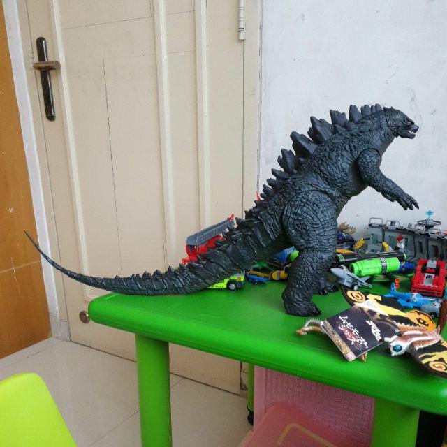 Godzilla figure King of monster 2019 Neca 24 inch Sound | Shopee Indonesia