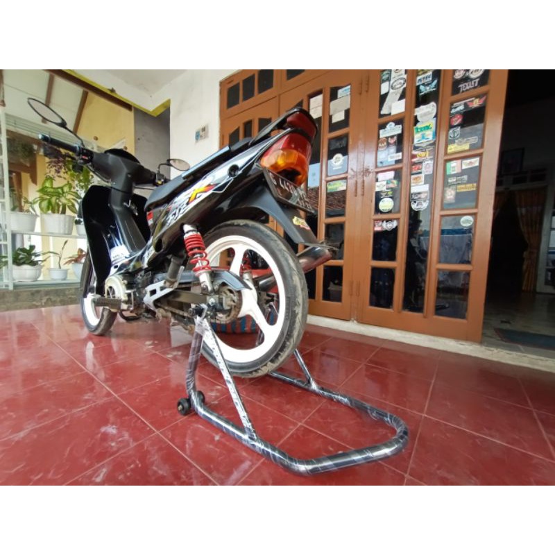 Jual Paddock Motor / Standar Motor Universal / Stand Bike Motor Merek ...