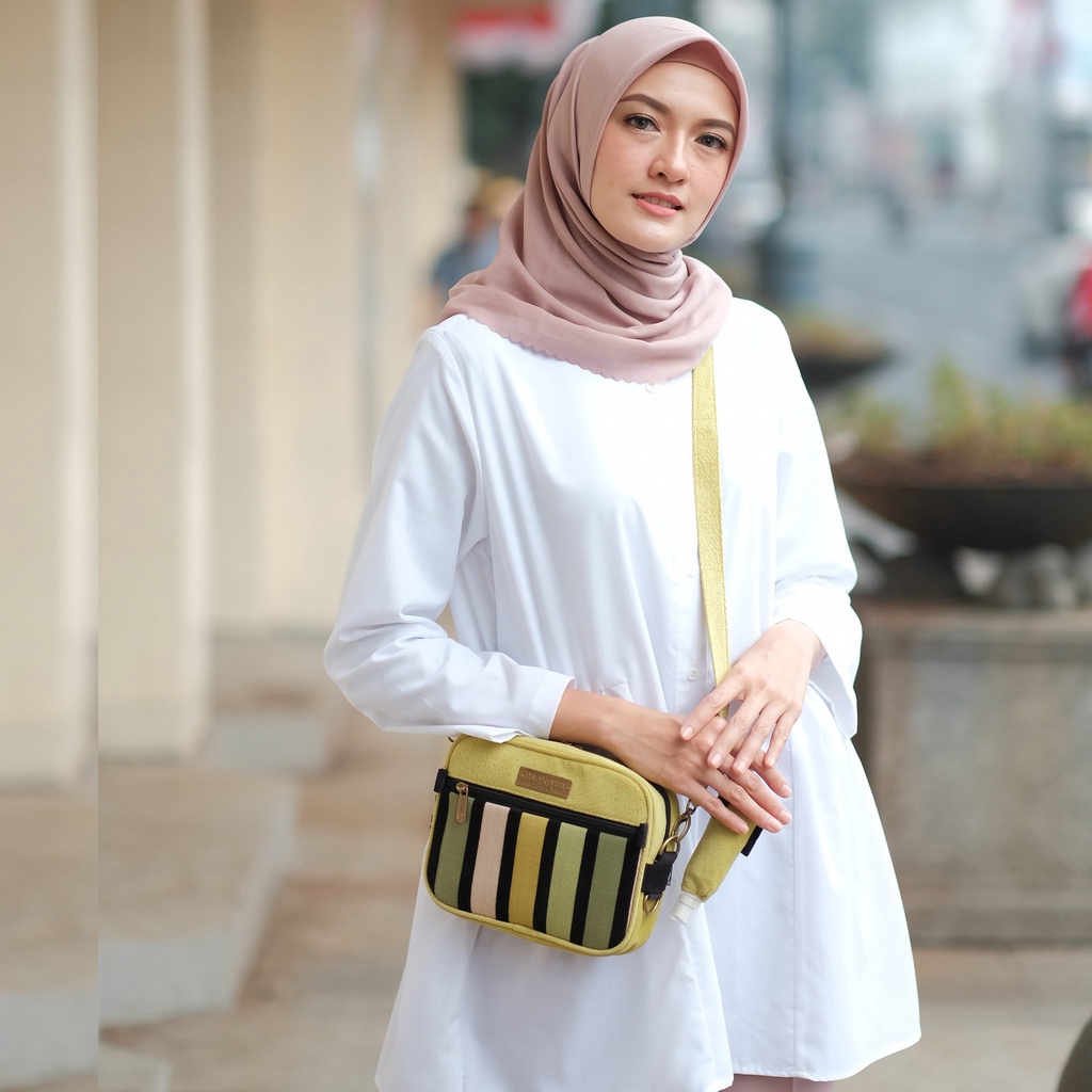 Jual Makara Etnik MIF Inframe Green Lines Tas Selempang Wanita ...