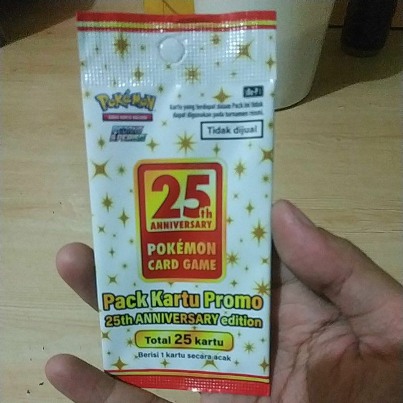 Jual Kartu Pokemon Tcg Promo card 25 anniversary/ Kartu Promo Pokemon 25 th anniversary | Shopee ...