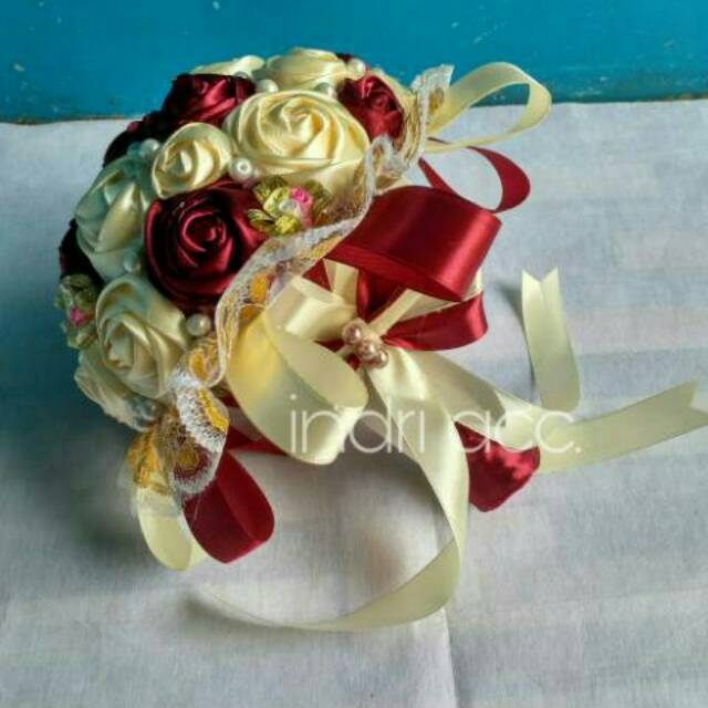 Jual Buket Bunga Satin / Hand Bucket / Wedding - Pernikahan / Wisuda ...