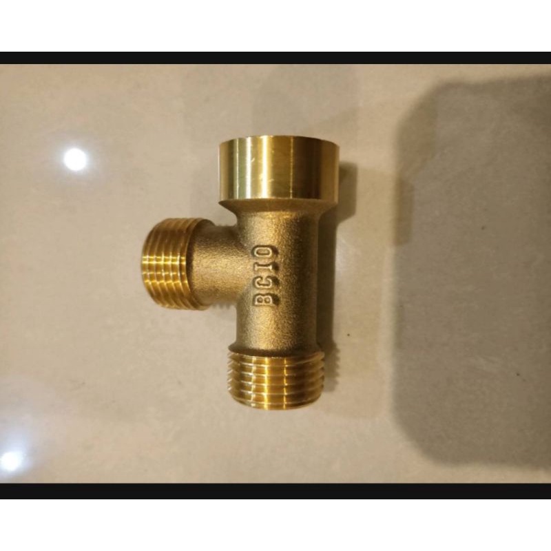 Jual Tee shower Kuningan drat luar dalam ukuran 1/2 inch - tee shower sambungan kran air kamar ...