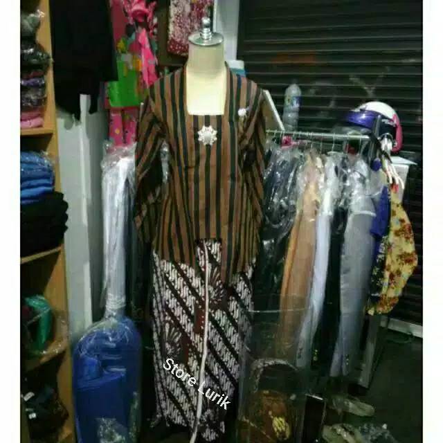 Jual Baju adat jawa/ lurik kebaya+jarik wanita Kebaya Lurik Jawa ... Jual Baju adat jawa/ lurik kebaya+jarik wanita Kebaya Lurik Jawa ...