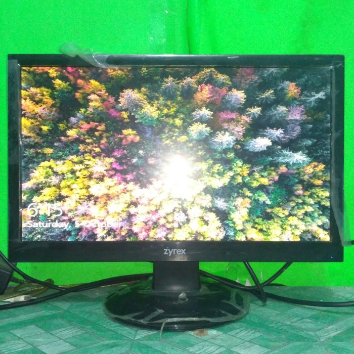 Jual LED Monitor Komputer Zyrex 19inch wide | Shopee Indonesia
