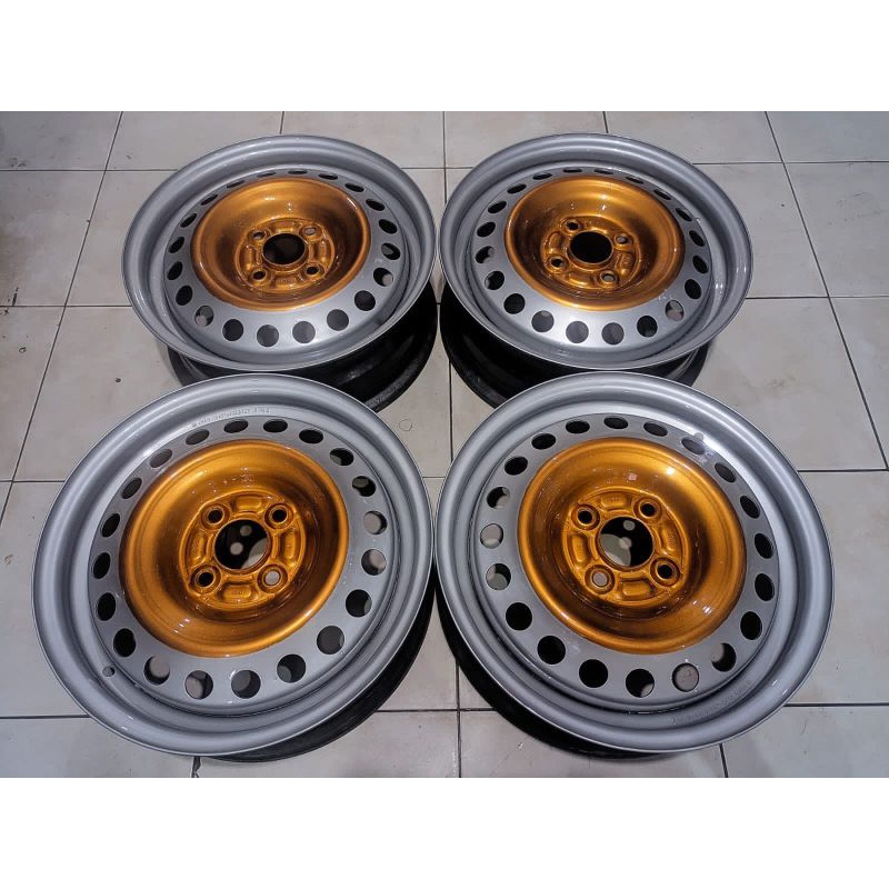 Jual velg kaleng Mobilio R15 silver gold | Shopee Indonesia