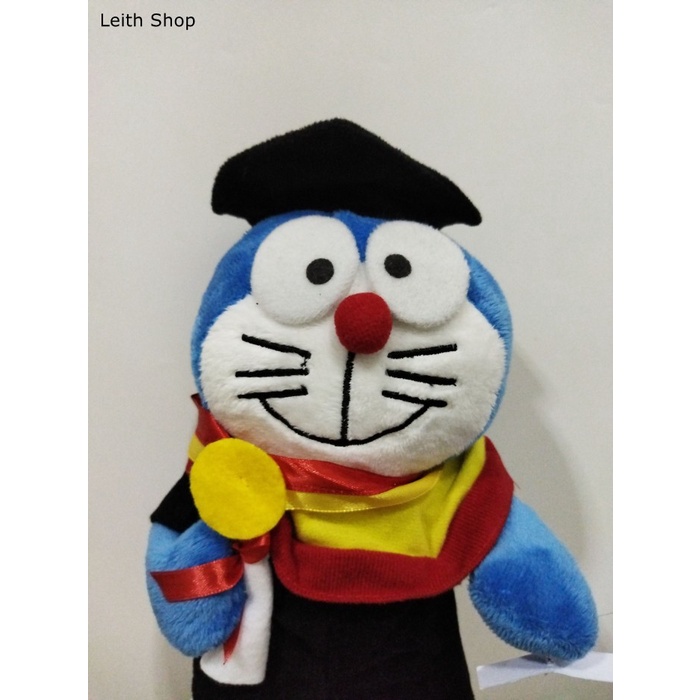 Jual Boneka Doraemon Toga Baju Wisuda Hadiah Kelulusan Graduation ...