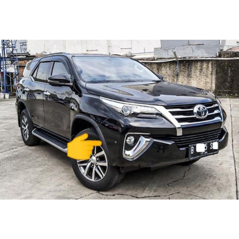 Jual Extension Body kit spoiler bemper depan fortuner vrz original ...