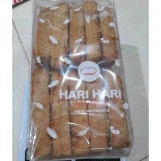 Jual Hari Biskuit /Roti Kenari Kering 400 gr - oleh2/ jajanan/ kue khas ...