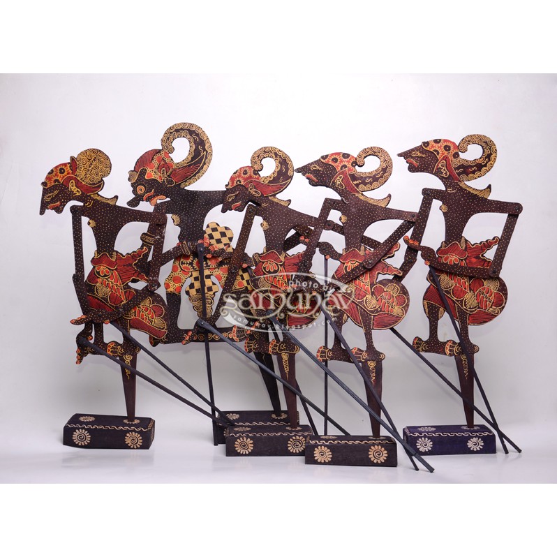 Jual 1 Sett Miniatur Wayang Kayu Batik Pendawa Lima Indonesia|Shopee ...