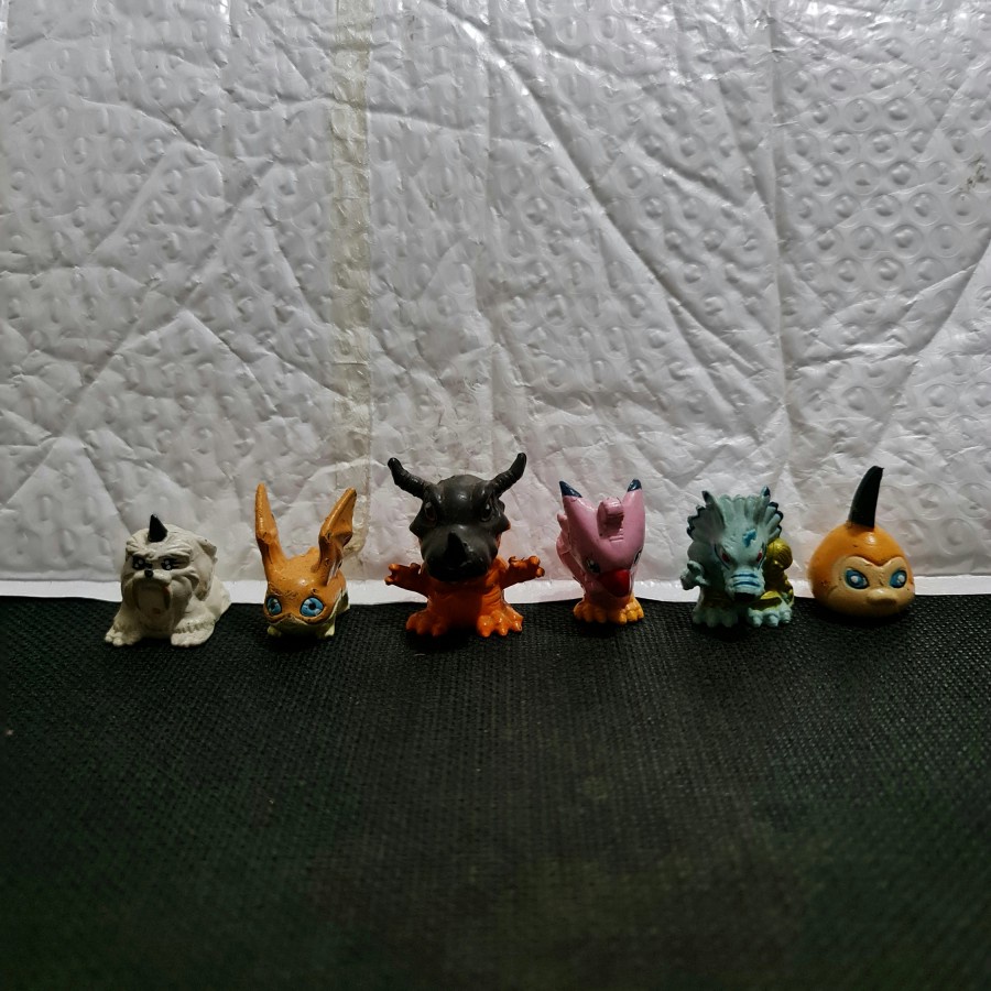 Jual Action Figure Digimon Digivice Mainan Anak Chibi Greymon Jadul 1 ...