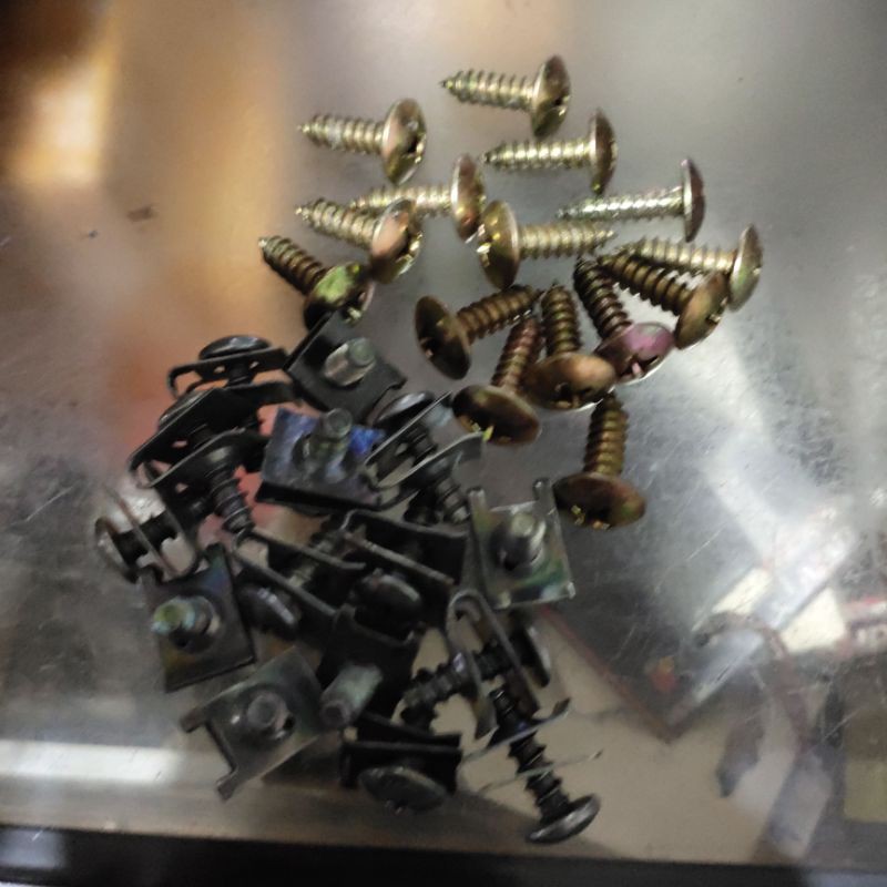 Jual Baut Kap Body Sekrup Skrup Scrub Obeng Jepit Biasa Klip Batok ...