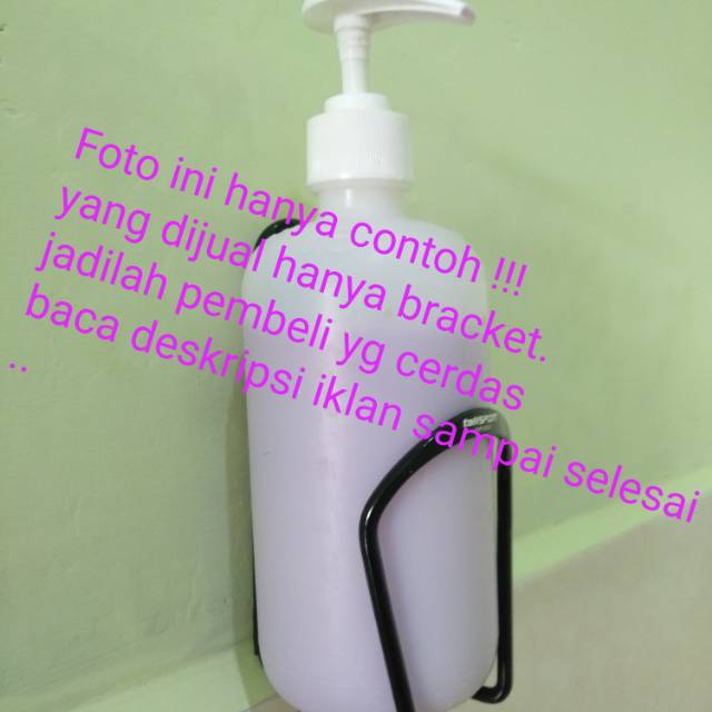Jual bracket dudukan botol hand sanitizer handwash di tembok | Shopee ...