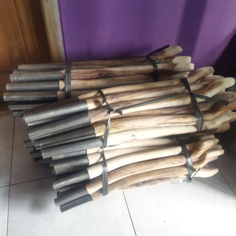 Jual Garan/Gagang Cangkul kayu berkualitas awet dan kuat kayu ...