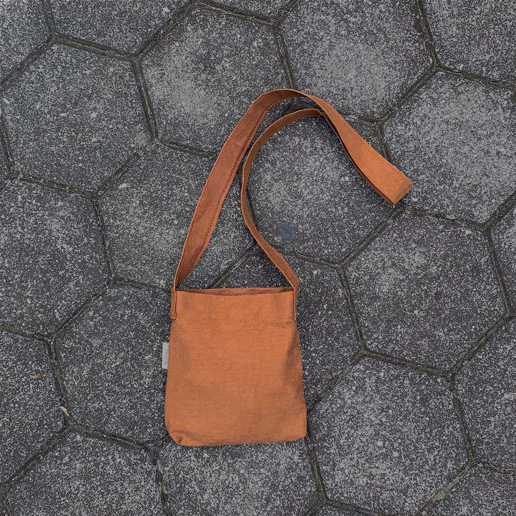 Jual MINI CANVAS BAG COKLAT MOCCA / Tas Selempang Kanvas Sling Bag ...