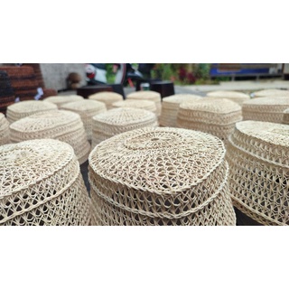 Jual Kopiah rotan putih polos khas Kalimantan Peci rotan kopyah rotan etnik oleh oleh | Shopee ...