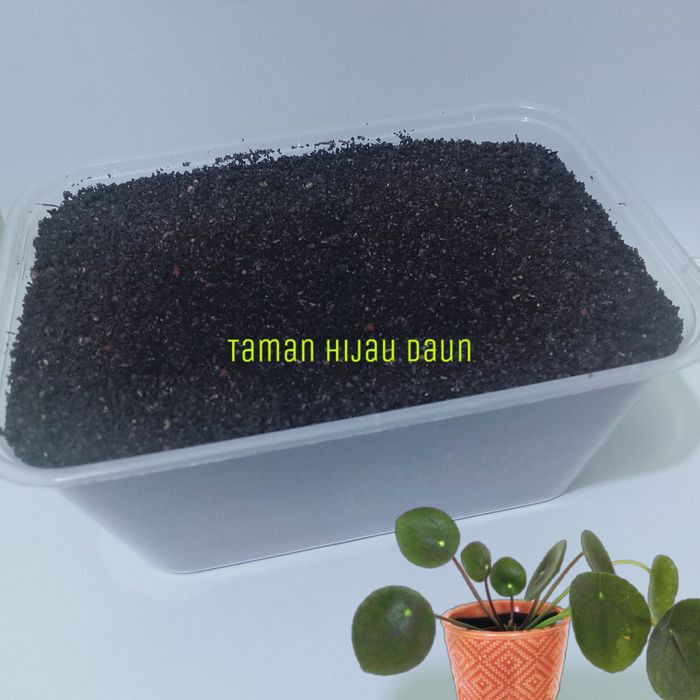 Jual Media Tanam Tanah Subur Untuk Tanaman Kemasan Wadah Sebagai Pot ...